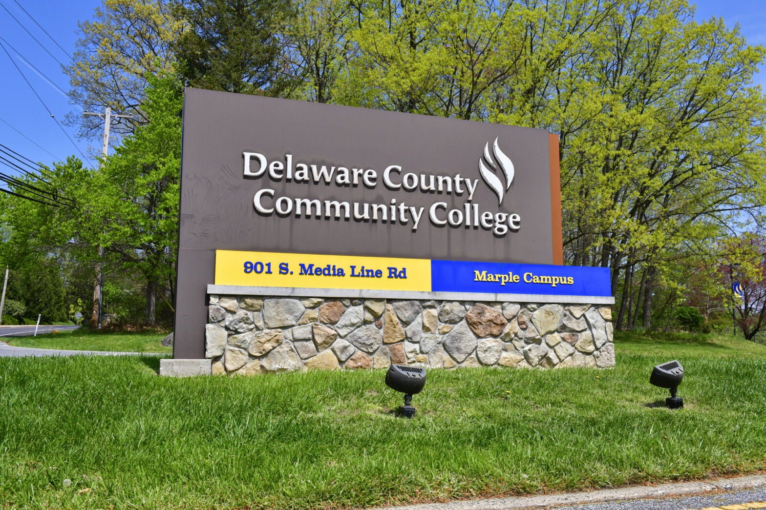 DCCC and Monsignor Bonner & Archbishop Prendergast High School Sign ...